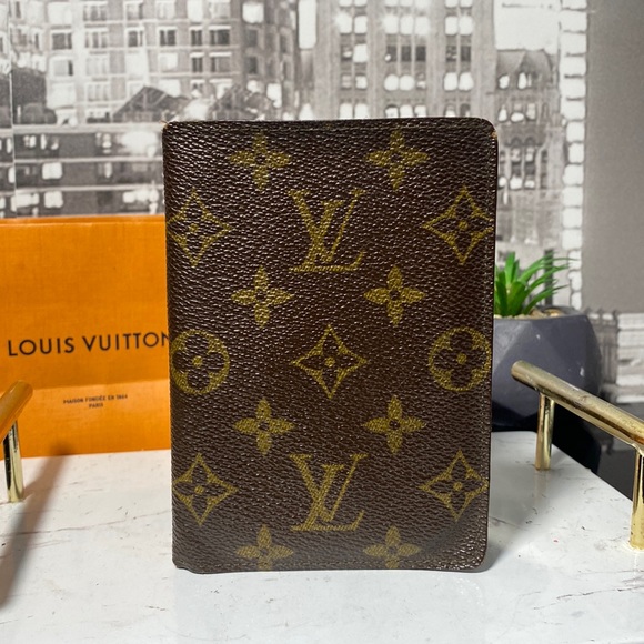 Louis Vuitton | Bags | Authentic Louis Vuitton Monogram Wallet | Poshmark